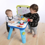 Table d’activités bébé : guide complet + 12 tables coups de coeur